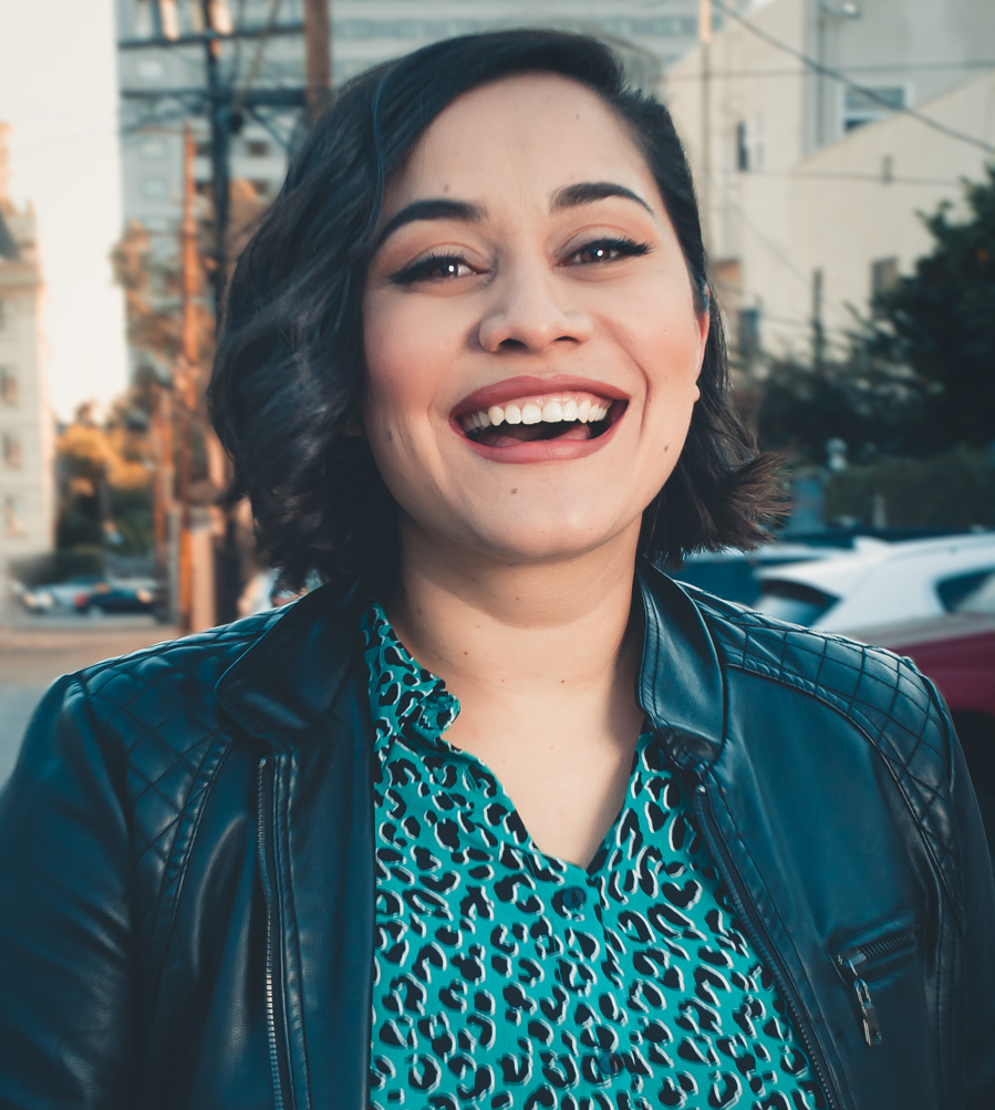 Amy S - Professional Voice Over Talents - Mello Studio