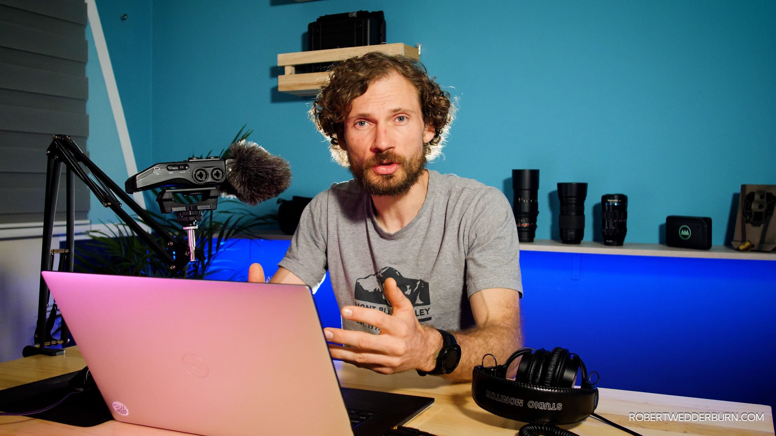 Ben C - Professional Voice Over Talents - Mello Studio